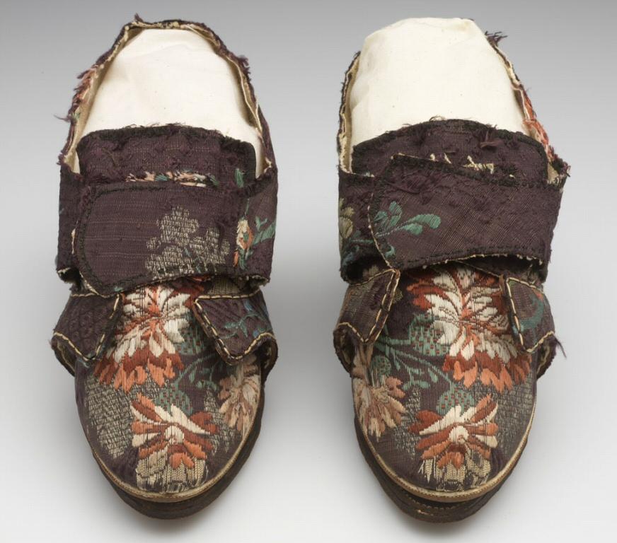 Shoes and matching clogs | RISD Museum