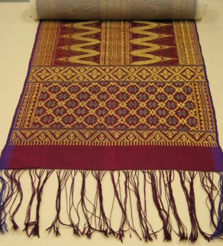 Slendang (shoulder cloth) | RISD Museum