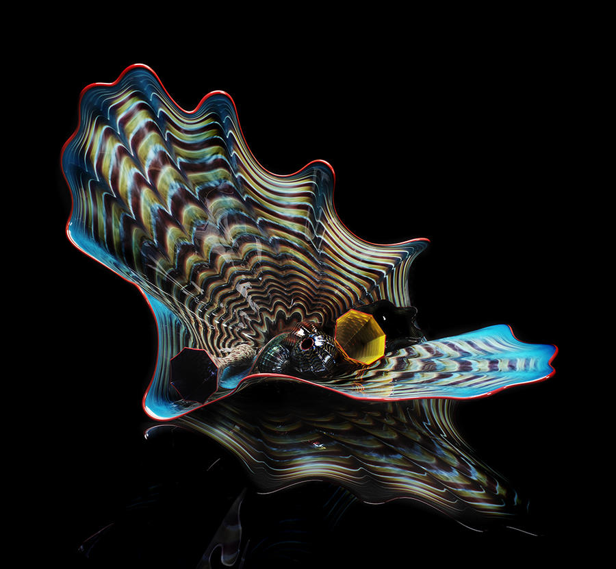 Cerulean Blue Persian Set with Red Lip Wrap | RISD Museum