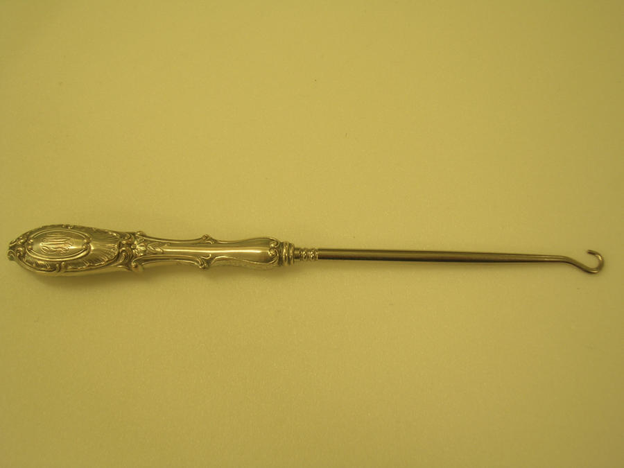 Buttonhook | RISD Museum