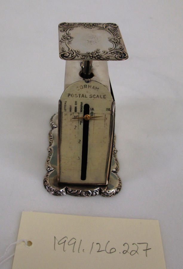 Letter Scale | RISD Museum