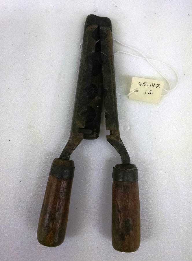 Button Mold | RISD Museum