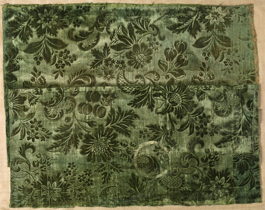 Textile fragment | RISD Museum