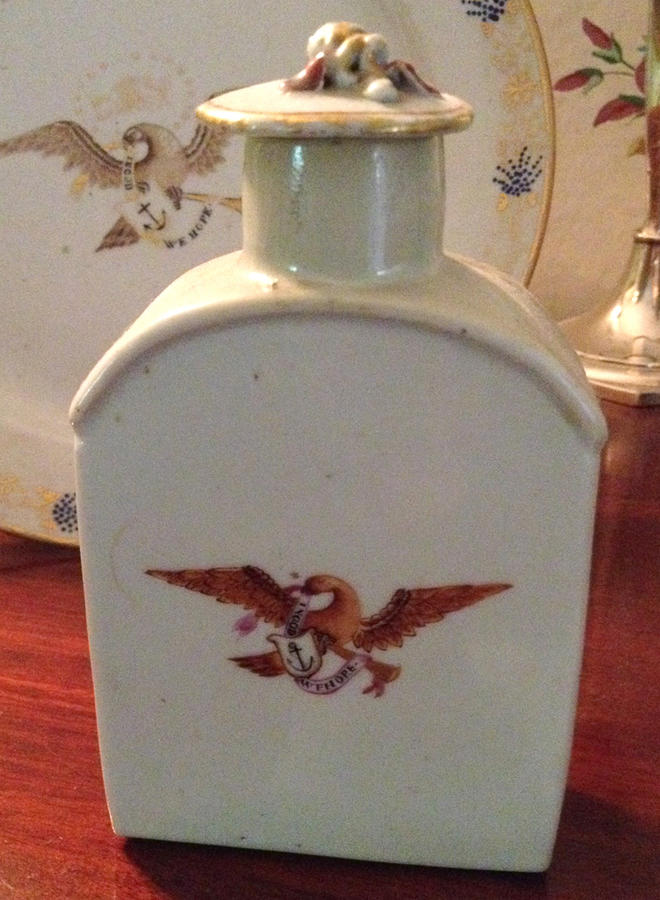 Chinese Export Porcelain Tea Caddy with Arms of RI | RISD Museum
