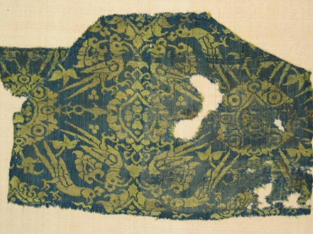 Textile fragment | RISD Museum